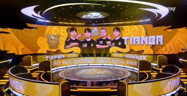 PCL睡衣解说小彤上线，小鹿一穿三拯救4AM，PeRo不再摆烂斩获50分_腾讯新闻