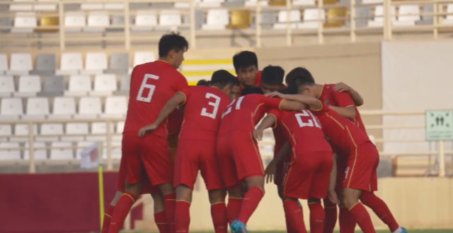 CCTV5凌晨直播，U23男足挑战东道主，洋帅目标赢球，首发阵容浮现_腾讯新闻