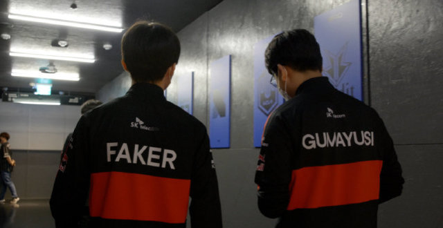 Keria一击制胜，T1横扫KDF闯入决赛，Faker第一时间回应_腾讯新闻