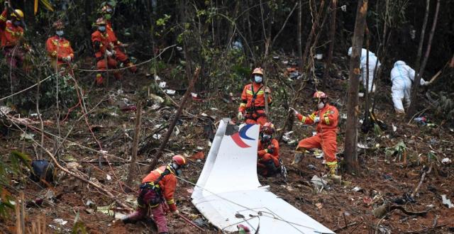 MU5735航班132人全部遇难，“家属心理重建是很漫长的过程”_腾讯新闻