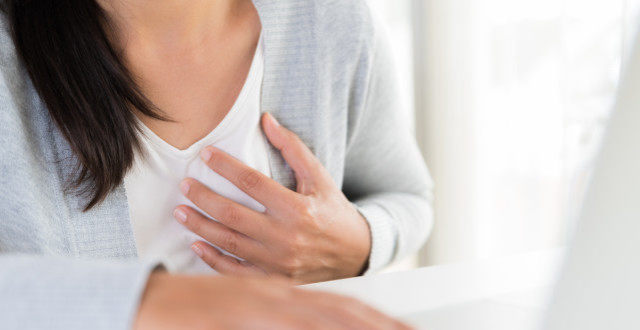 哺乳期乳房有硬块是怎么回事哪种情况需要看医生 腾讯新闻