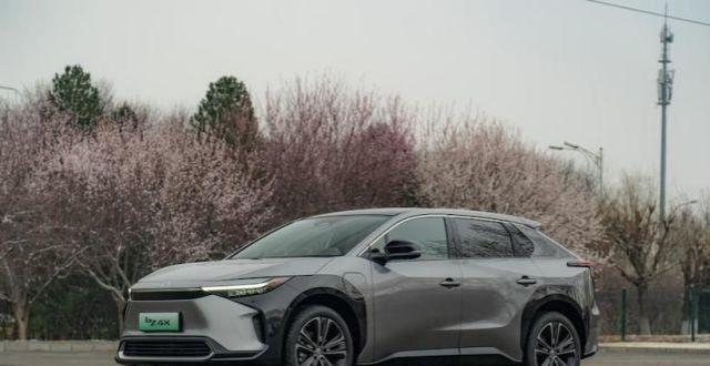 丰田e-TNGA究竟是什么？从丰田宝（b）藏（Z）品牌找答案_腾讯新闻