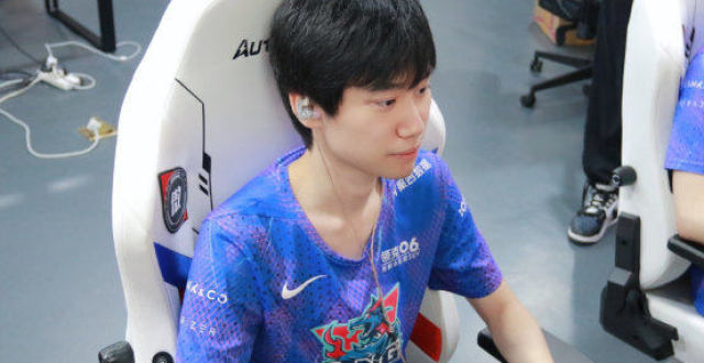 LPL选手超级号被封Iwandy第一不保 一切都是因为李哥？_腾讯新闻