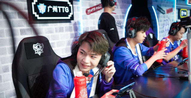 KPL：TTG输给WB之后，遗憾止步，九尾直言，下个赛季将进行重组！_腾讯新闻