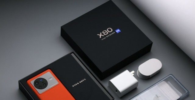 vivo X80评测：3699元起的西装暴徒_腾讯新闻