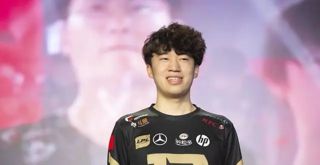 LOL：Uzi试训被曝是纸上谈兵，RNG财务危机基本解决，还要搞主场_腾讯新闻