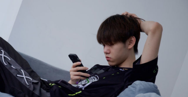 和平精英PEL：4AM季后赛惨不忍睹，网友纷纷表示粉不动了_腾讯新闻