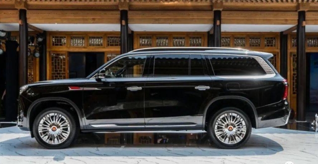 对标奔驰GLS，网友称其为“东方库利南”的红旗LS7来了！_腾讯新闻