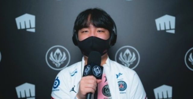 PSG中单嘴硬：如果不是失误，我们能赢下RNG！我对线也能赢小虎_腾讯新闻