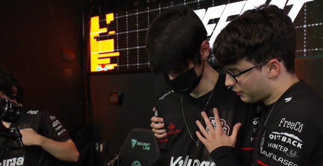 太残忍了！RNG创造历史拿下9连胜，把RED选手都打哭了_腾讯新闻