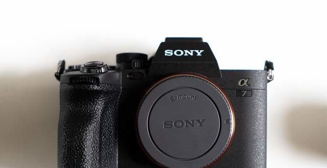 官方原价！索尼A7M4终于不再是理财产品，单机身16999元随便买_腾讯新闻