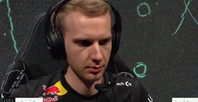 RNG输了非常开心！MSI观众现场狂欢，caPs实现诺言，小虎必须报仇_腾讯新闻