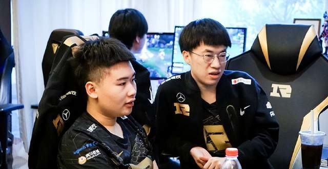 MSI季中赛：RNG输给G2解说遭粉丝爆破，对战T1再输结果不敢想！_腾讯新闻