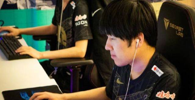 外国网友热议RNG击溃T1：GALA、MSI、卡莎，懂的都懂_腾讯新闻