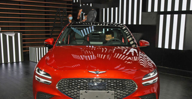 对标宝马3系和奥迪A4L，25.08万元的韩国“小宾利”够格吗？_腾讯新闻