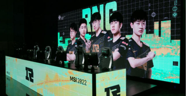 RNG 3：0击败EG晋级MSI决赛，RNG距离卫冕就差一步_腾讯新闻