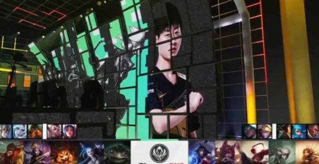 RNG3比2战胜T1，成功晋升MSI三冠王，网友：我们是冠军！_腾讯新闻