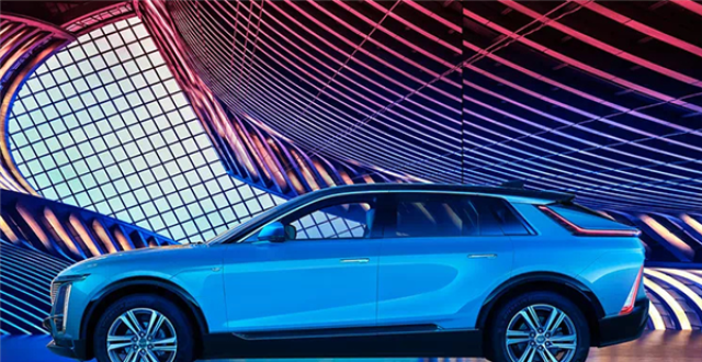 单挑BBA！凯迪拉克LYRIQ锐歌将大定：最科幻的豪华品牌电动车来了_腾讯新闻