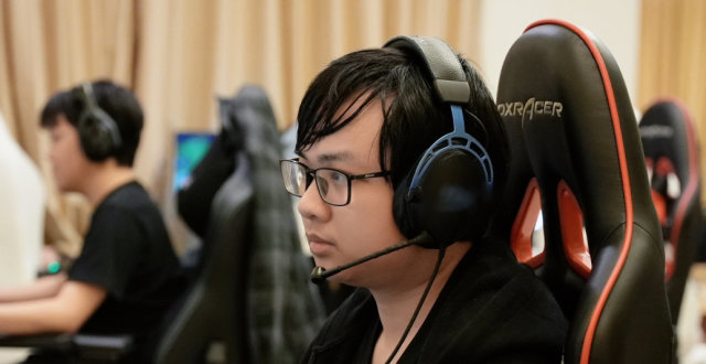 Doinb透露三支队伍现状：BLG状态很猛，WBG不太稳定_腾讯新闻