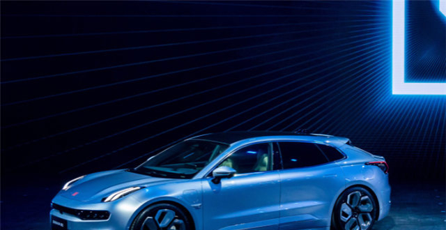 国产纯电天花板PK，极氪001对比蔚来ET5，你会怎么选？_腾讯新闻