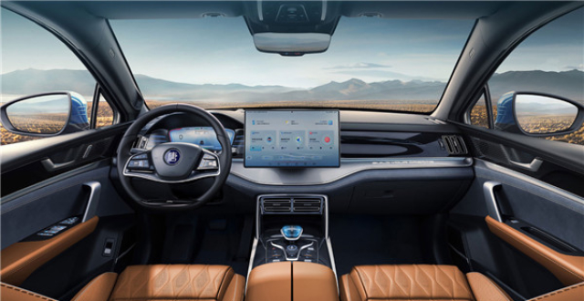 一箱油跑1200km！比亚迪唐DM-i长续航版发布：28.28万_腾讯新闻