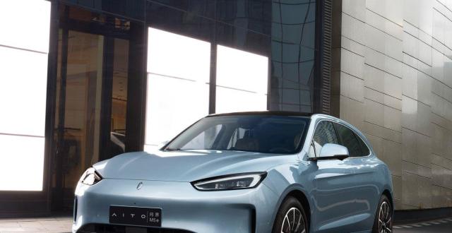 纯电动SUV又一新选择 AITO问界M5e官图发布 性能是最大亮点？_腾讯新闻