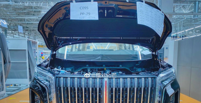 一汽首款插混MPV 红旗HM9 PHEV谍照曝光_腾讯新闻