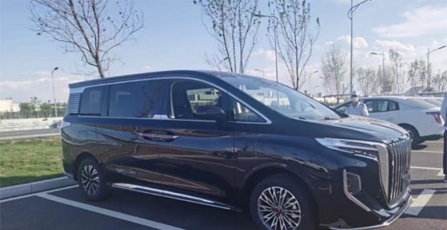 红旗HM9 PHEV车型曝光 旗下首款插混MPV车型_腾讯新闻