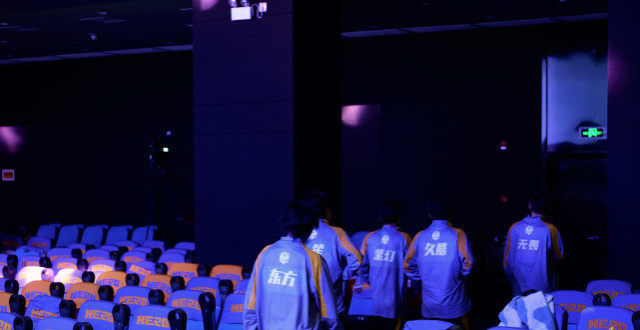 KPL：B组迎来最强对决，hero久竞与KSG，谁才是真正的霸主？_腾讯新闻