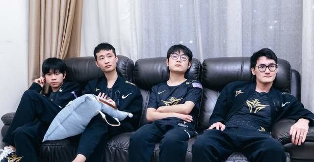 阿水直面老东家iG，打野Xun掌门地狱难度？WE.Smlz首秀来袭！_腾讯新闻