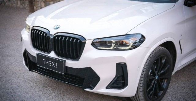 试驾目前为止最好的宝马X3：2.0T＋8AT，不加长一样好卖_腾讯新闻