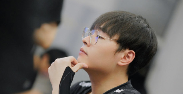 确认签收！呼吸哥单杀TheShy，RNG击败WBG拿下两连胜_腾讯新闻