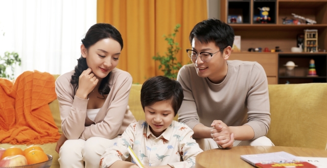 细分年龄市场，讯飞发布AI翻译笔P20＆P20 Plus｜科技前线_腾讯新闻