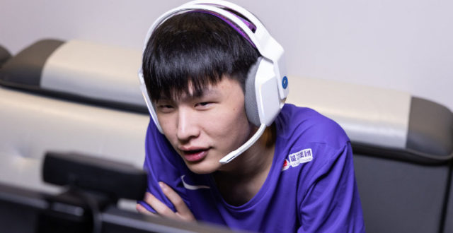 Zoom大战369，Kanavi交手奥特曼！JDG冲击五连胜_腾讯新闻