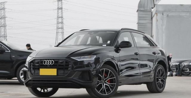 纯进口中大型SUV，标配空气悬挂＋8AT，奥迪Q8究竟有多强？_腾讯新闻