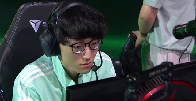 完美复刻TheShy操作！Nuguri神奇不再，酒桶开送，导致DK崩盘_腾讯新闻