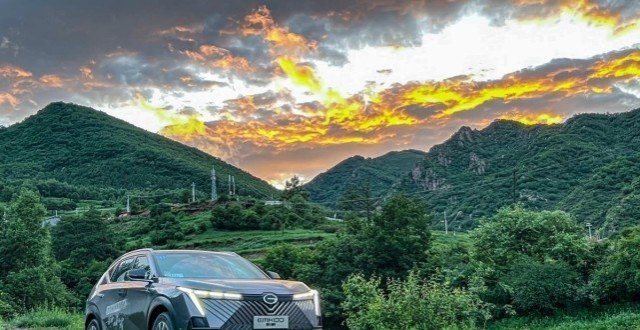 一箱油最长跑1711km，智能媲美电车，影酷如何“封王”？_腾讯新闻