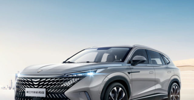 第三代荣威RX5将上市，首创27英寸滑移大屏就能叫板哈弗H6？_腾讯新闻