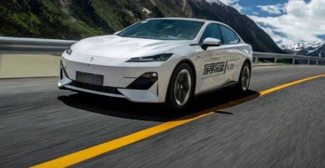 抢先海豹一步，长安深蓝SL03 7月25日上市，特斯拉也不香了？_腾讯新闻