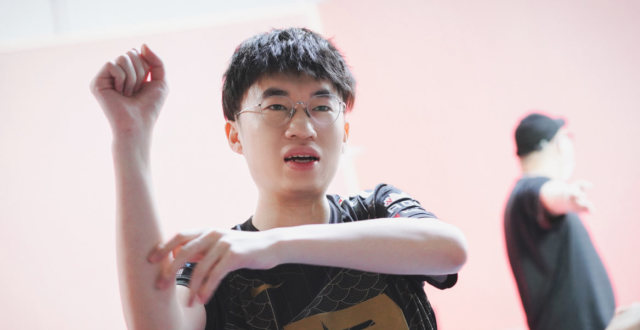 S12赛程官宣，RNG老粉扎心！LEC喜提4席位，Bo和阿P机会来了_腾讯新闻