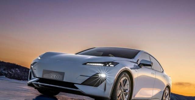 长安深蓝SL03对比小鹏P5，国产纯电谁更胜一筹？_腾讯新闻