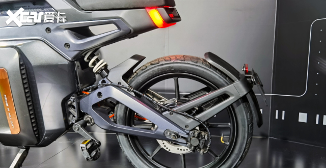 小牛电动发布新品 小牛SQi和全新UQi＋_腾讯新闻