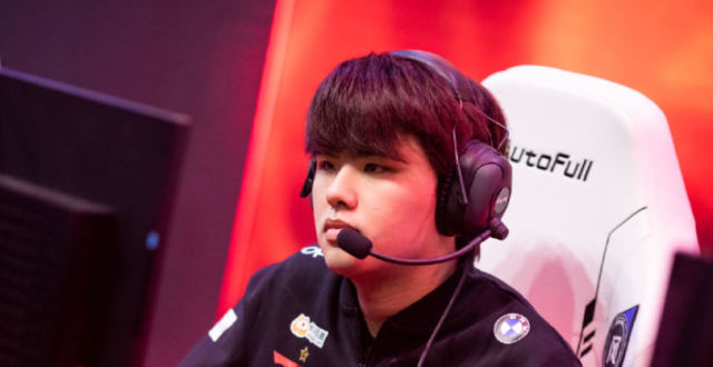 WE0-2不敌FPX，惨遭15连败！Demon惨遭多次单杀_腾讯新闻