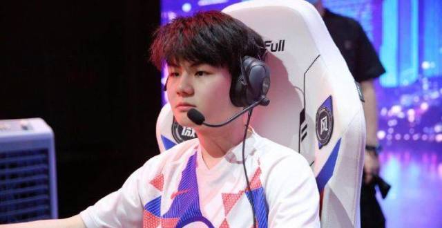 LGD 2-1 RNG fearness剑姬击碎RNG复活甲_腾讯新闻