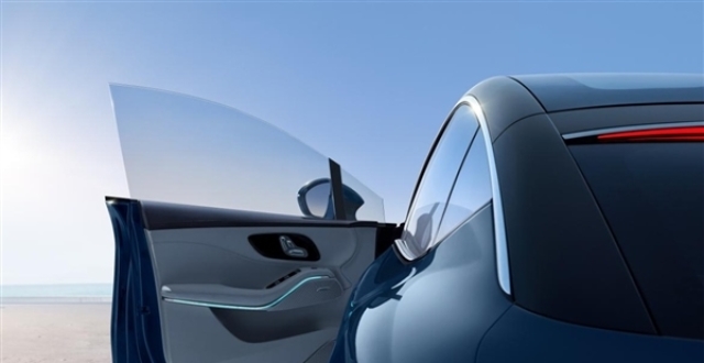 全球首搭量产华为AR-HUD 飞凡R7：这或许就是2022最好的车机屏_腾讯新闻