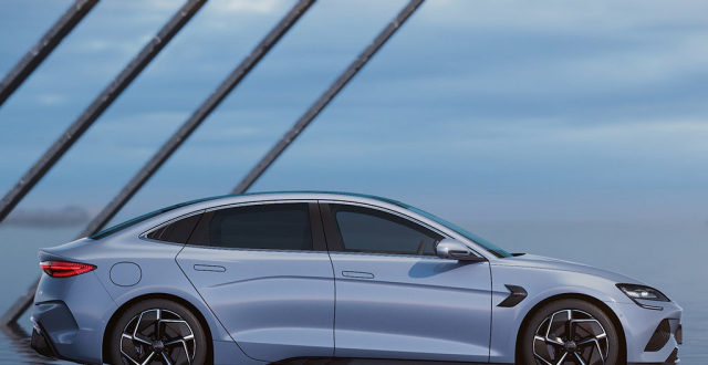 深蓝SL03/零跑C01/海豹/小鹏P5，国产最好的中级车会是谁？_腾讯新闻