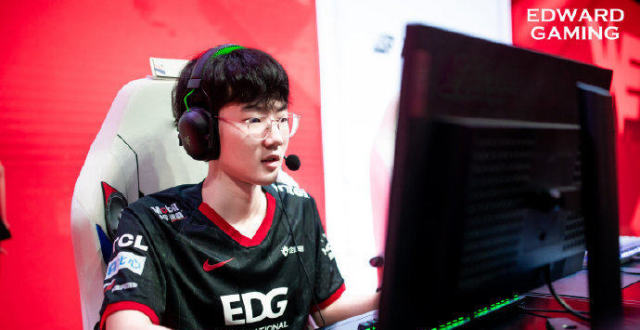 EDG3-1击败RNG！小虎表现不佳，Viper下路压制Gala_腾讯新闻