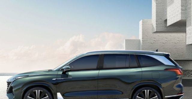 47英寸三联屏＋2.0T发动机 荣威RX9官图发布 即将亮相成都车展_腾讯新闻