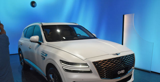 与GLE同级，比X5便宜，捷尼赛思GV80四座版和六座版成都车展上市_腾讯新闻