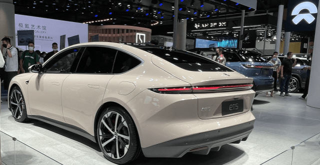 秦力洪立flag 一年之内ET5销量将超过三系_腾讯新闻